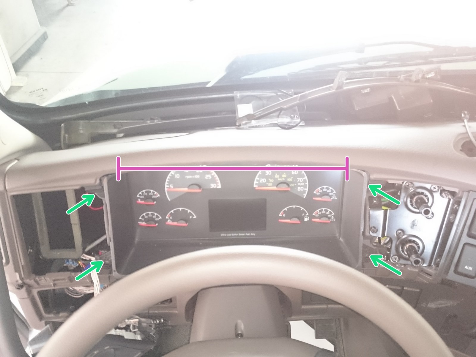 Disassembly guide: Volvo trucks on Fleet – Device Help